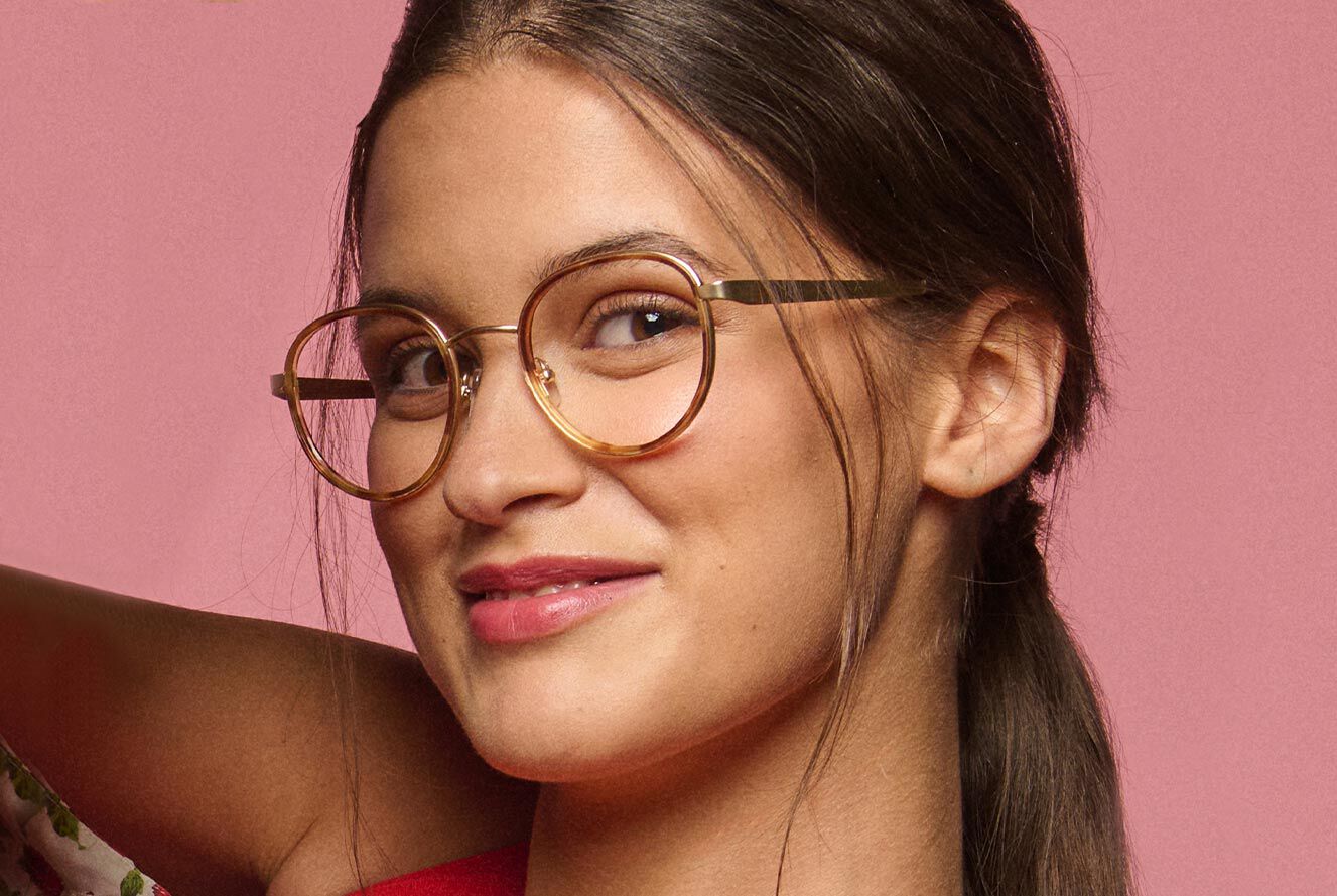 Découvrez les dernières tendances en matière de lunettes 2025 | eyes + more